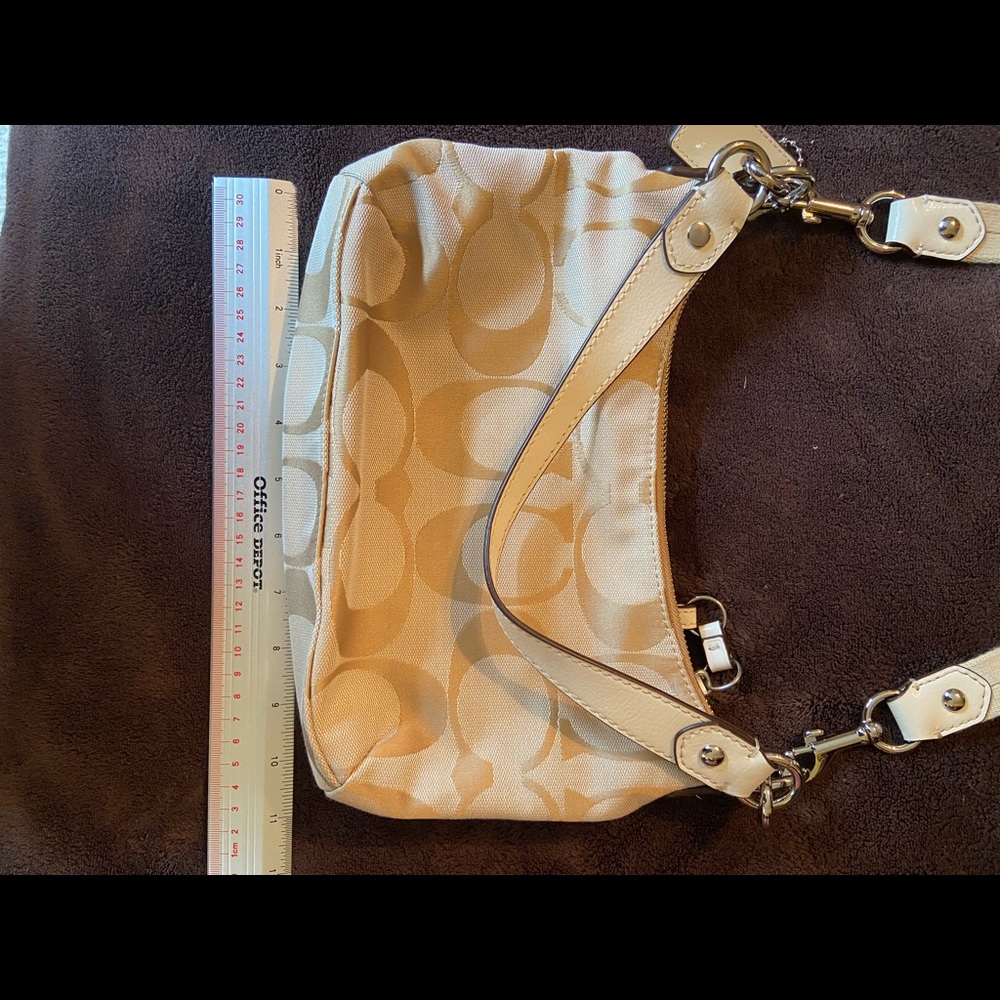 Coach Ivory Logo Shoulder Bag - Gem